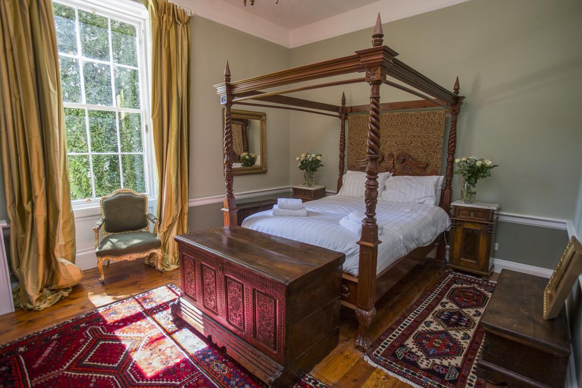 Averon Castle from Oliver's Travels. Averon Castle is in Alness, Ross-Shire