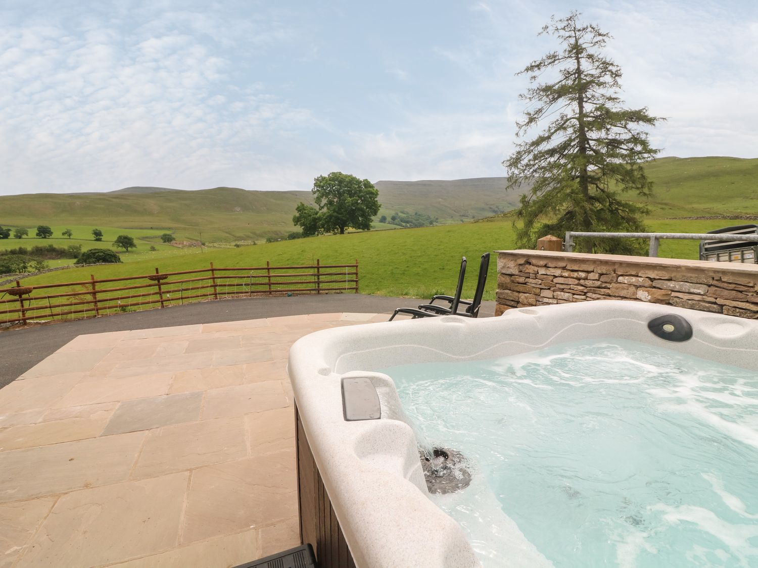 Birkett Barn from Sykes Holiday Cottages. Birkett Barn is in Kirkby ...