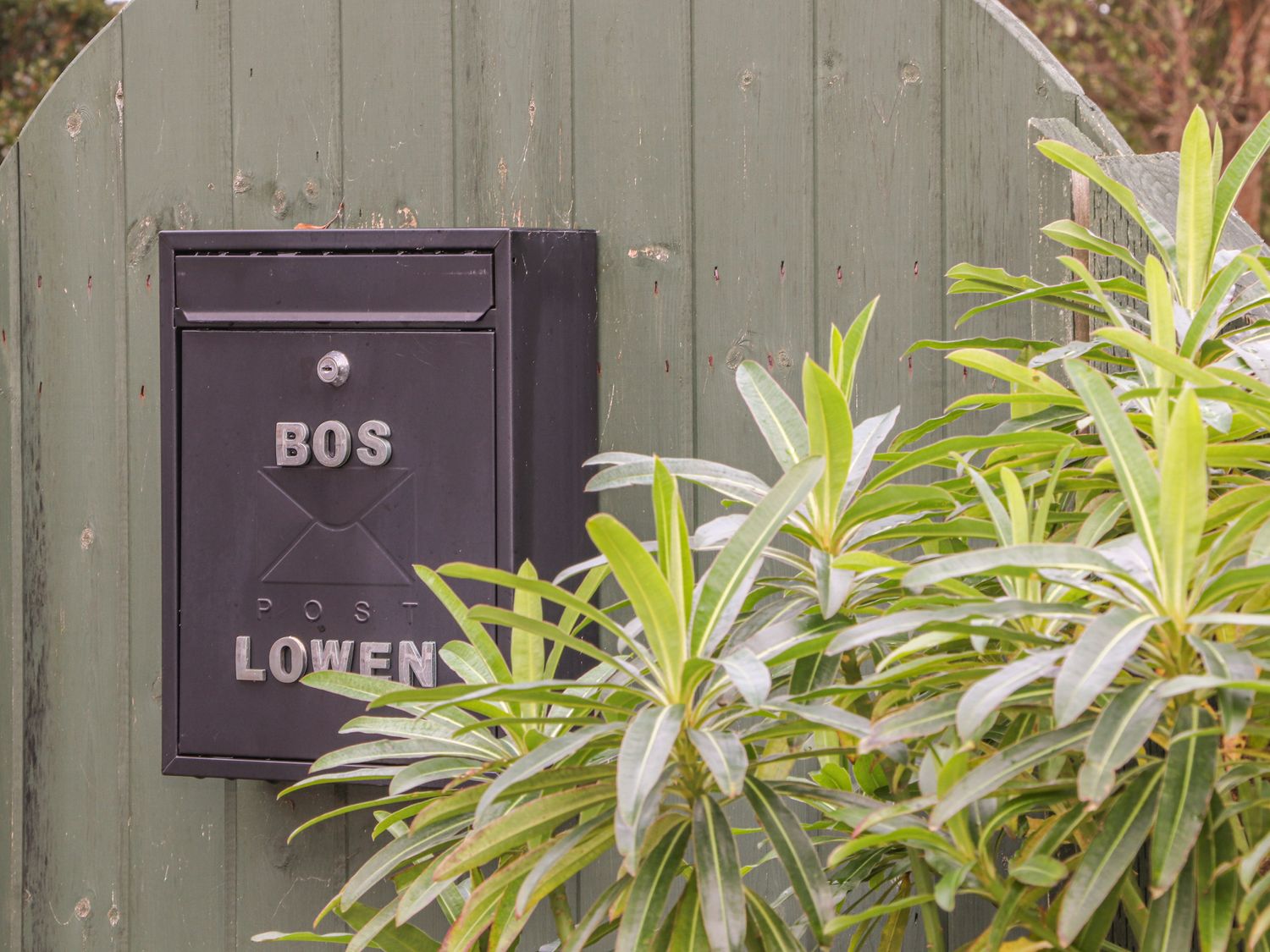 Bos Lowen from Sykes Holiday Cottages. Bos Lowen is in Paul near ...