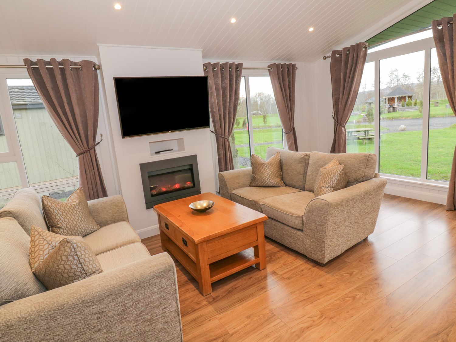 Inchyra from Sykes Holiday Cottages. Inchyra is in Errol - , read reviews