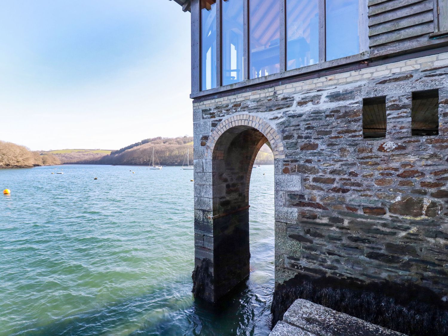 Oakenhurst from Sykes Holiday Cottages. Oakenhurst is in Golant ...