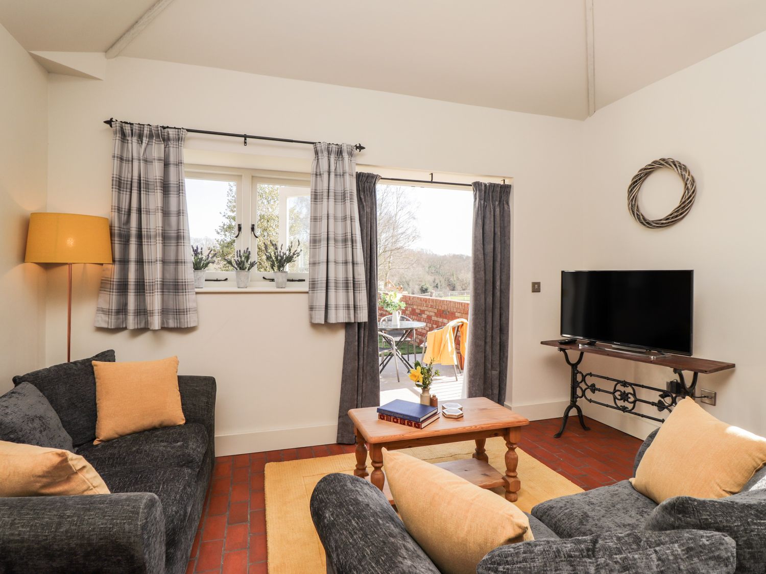 The Cowshed from Sykes Holiday Cottages. The Cowshed is in Sedlescombe ...